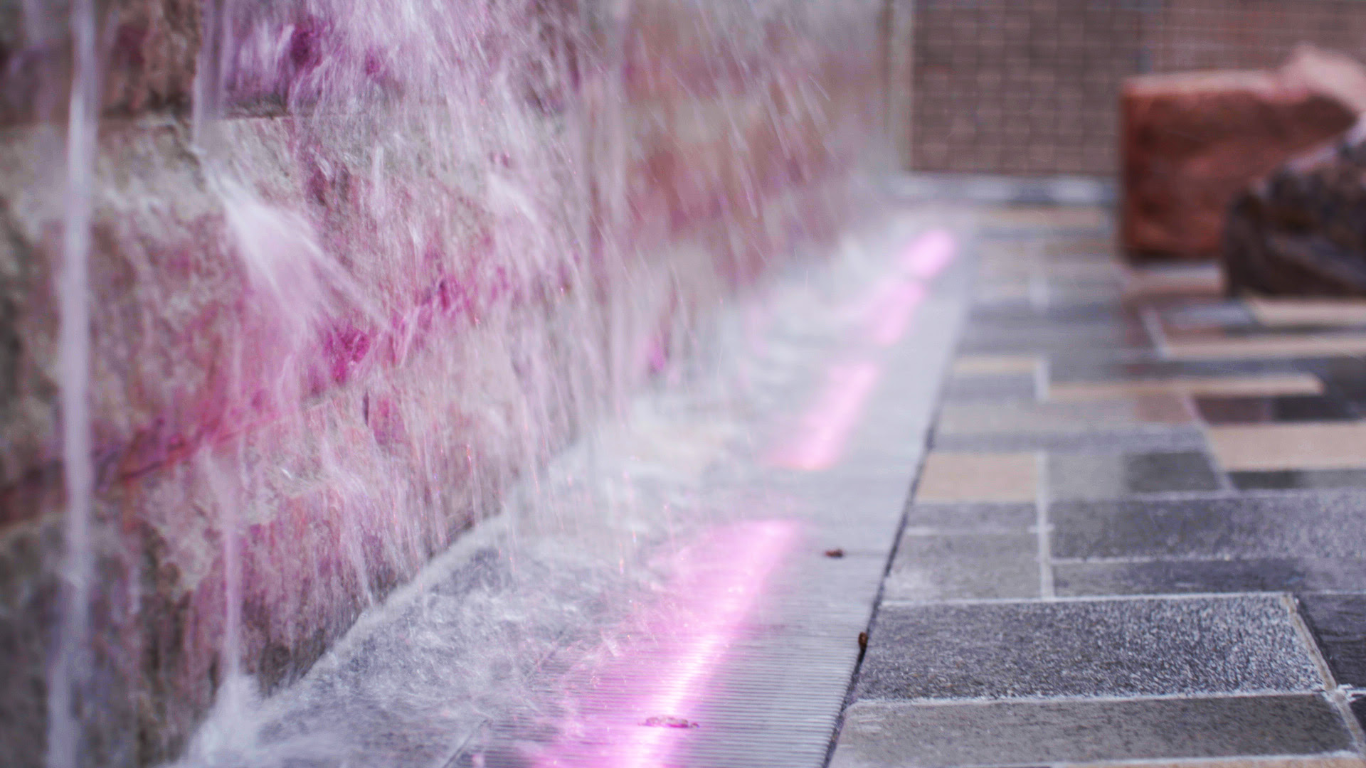 Water effects and light options for a water feature - Crystal